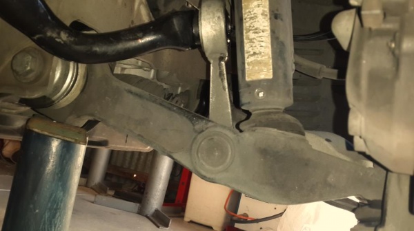 Front axle - W220 S-Class Encyclopedia