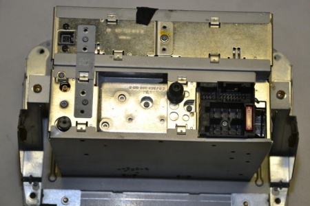 D2B COMAND - W220 S-Class Encyclopedia