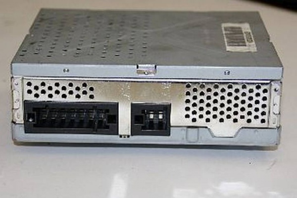 MOST Audio Gateway - W220 S-Class Encyclopedia