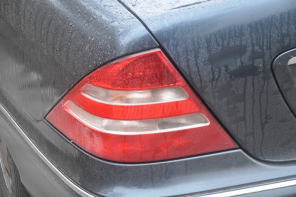 Tail lights - W220 S-Class Encyclopedia