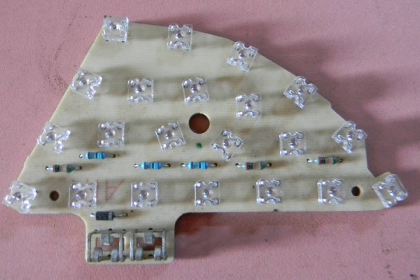 Tail lights - W220 S-Class Encyclopedia