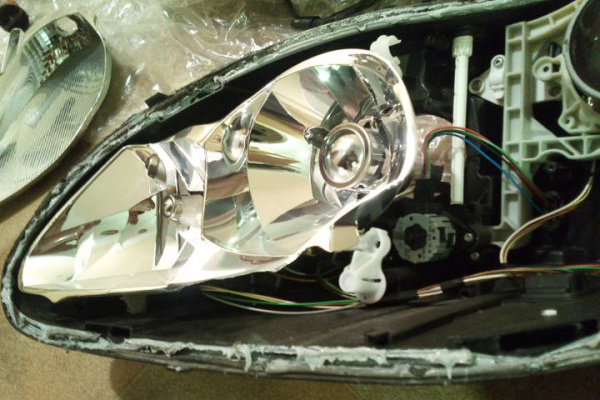 Headlights - W220 S-Class Encyclopedia